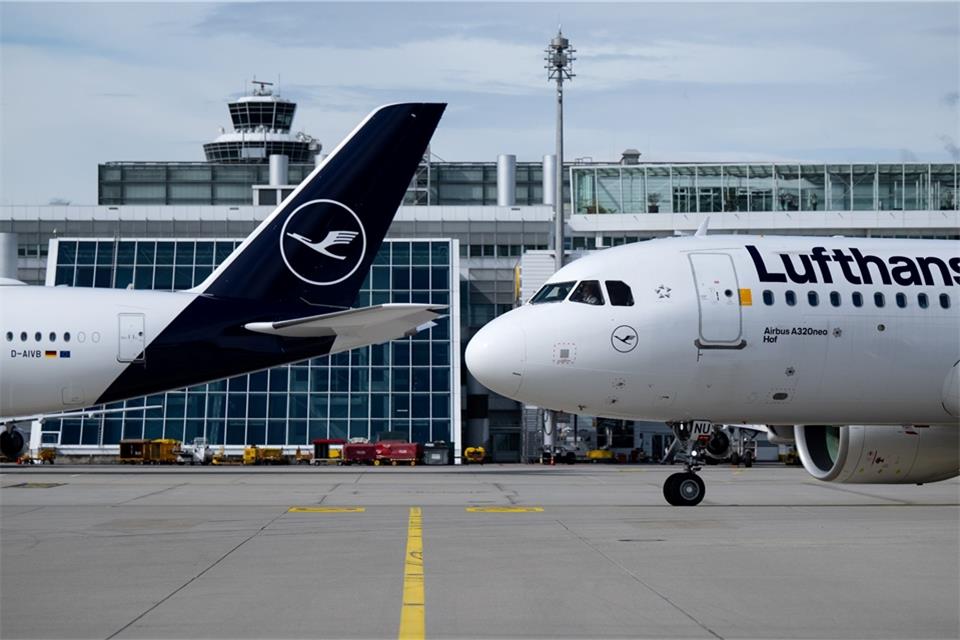 Lufthansa-Tarifkonflikt: Ramelow und Weise sollen schlichten