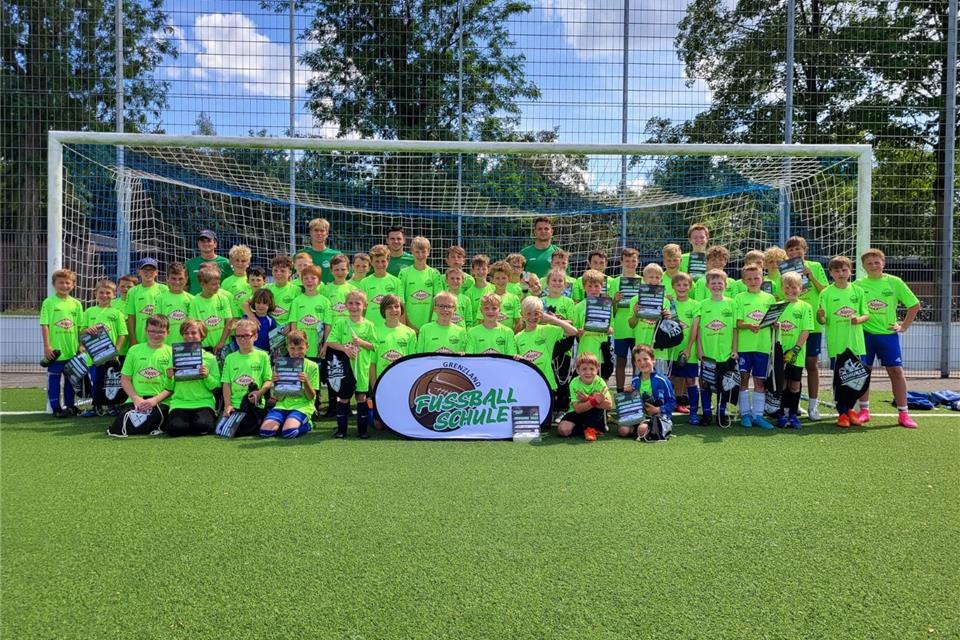 53 fußballbegeisterte Kinder beim Camp der Gemener Westfalia zu Gast