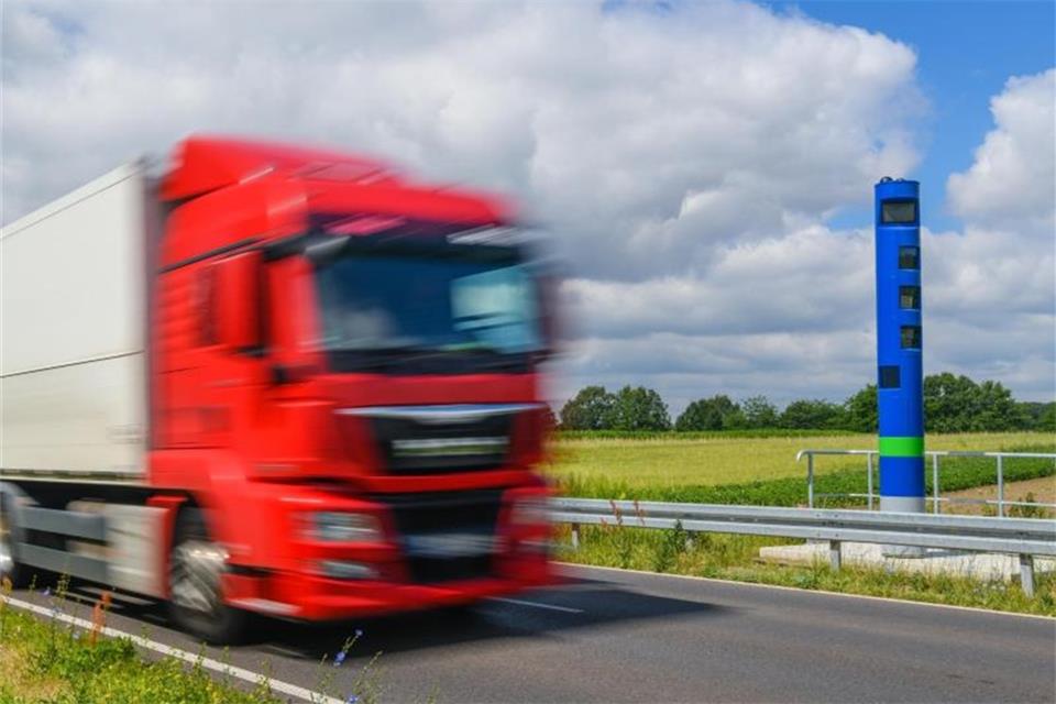 Lkw-Maut gilt jetzt auf allen Bundesstraßen