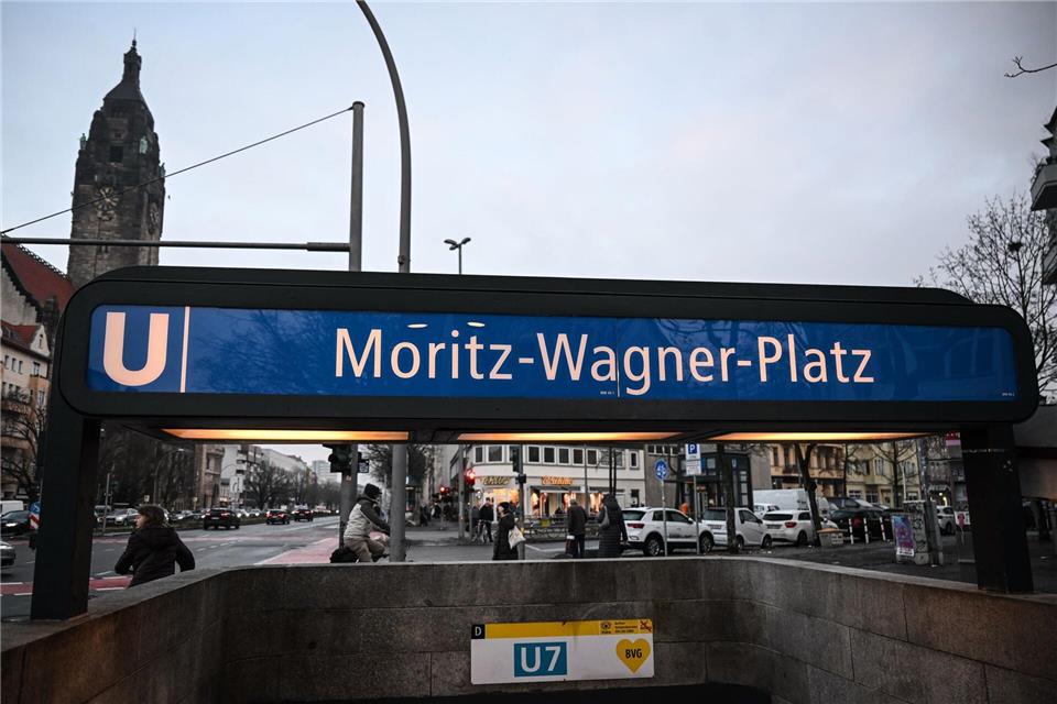 Für NBA-Spiel: BVG benennt U-Bahnhof nach Wagner-Brüdern