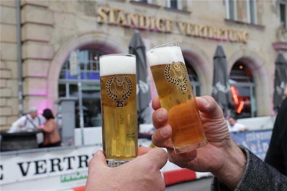 Kölsch und Adenauer: 25. Geburtstag „Ständige Vertretung“