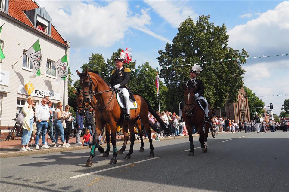 Gemen feiert 555 Jahre Bürgerschützen