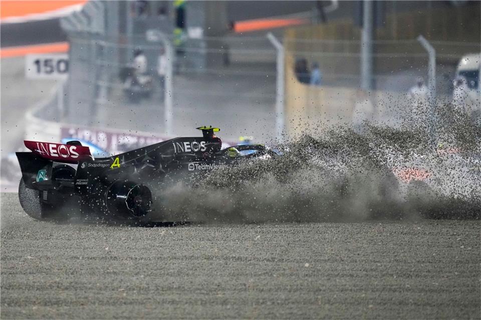 Russell und Hamilton: Mercedes will Zusammenstoß aufarbeiten