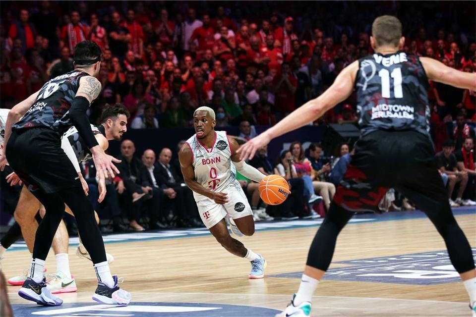 TJ Shorts führt Bonn zum Europapokaltitel