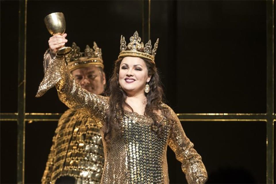Anna Netrebko in London als „Lady Macbeth“ gefeiert
