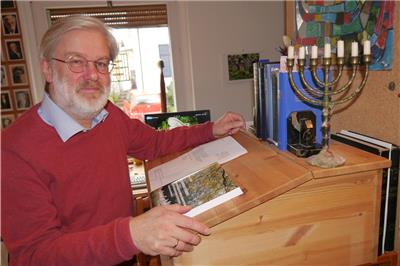 Walter Schiffer gibt weitere Dokumentation über jüdische Gräber heraus